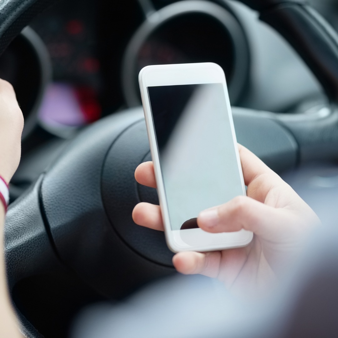 What Does Distracted Driving Look Like? - Blog | Blog